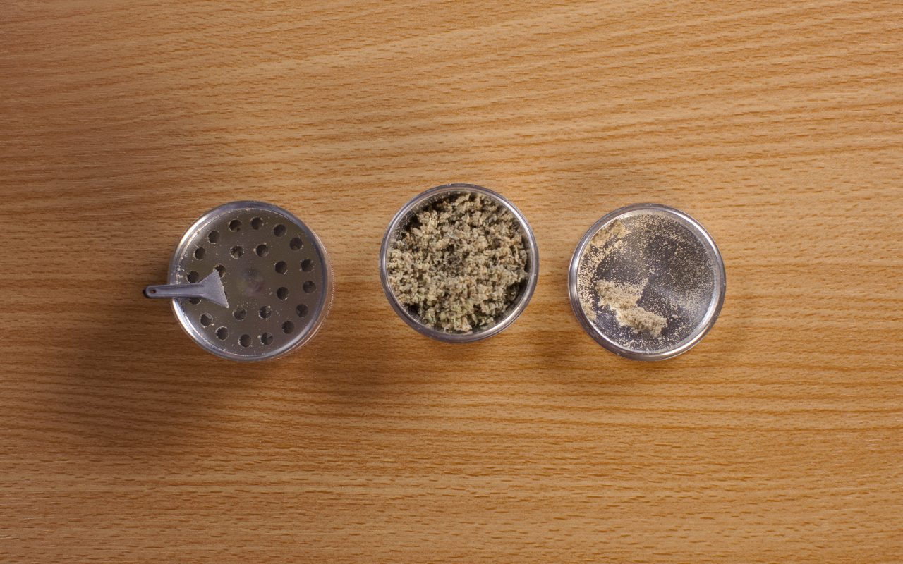 My Magazine: What is a Grinder and How Do You Use It for Cannabis?